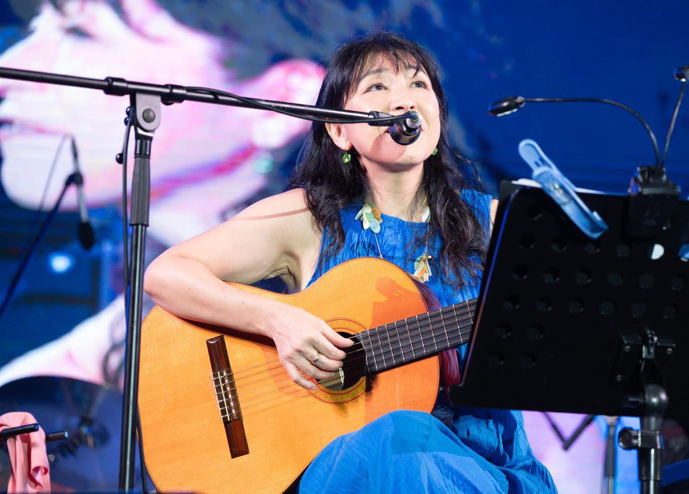Lisa Ono prepara apresentação especial em comemoração aos 65 anos da ...